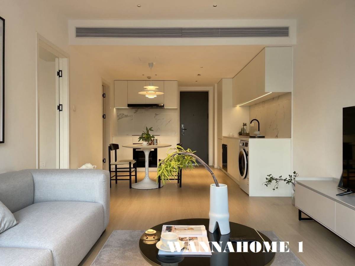New&Iconic Skyline 1 Bedroom 1 Bathroom Apt+L10/13 Xin Tian Di+South ...